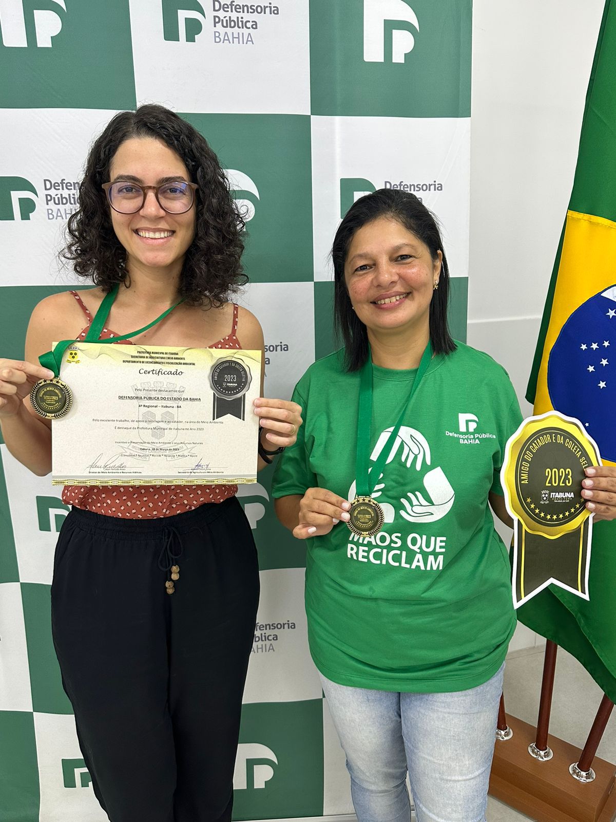 Itabuna – Defensoria da Bahia recebe Selo Verde por ações ambientais Itabuna – Defensoria da Bahia recebe Selo Verde por ações ambientais