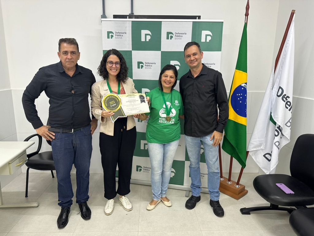 Itabuna – Defensoria da Bahia recebe Selo Verde por ações ambientais Itabuna – Defensoria da Bahia recebe Selo Verde por ações ambientais